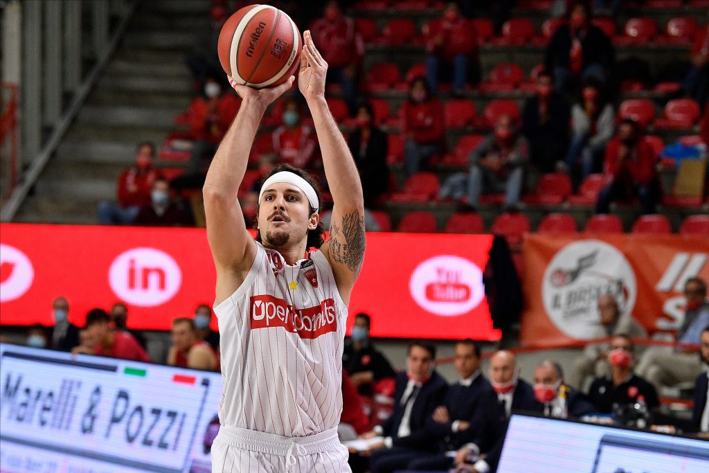 Varese, Niccolò De Vico potrebbe lasciare la squadra - Basket Magazine