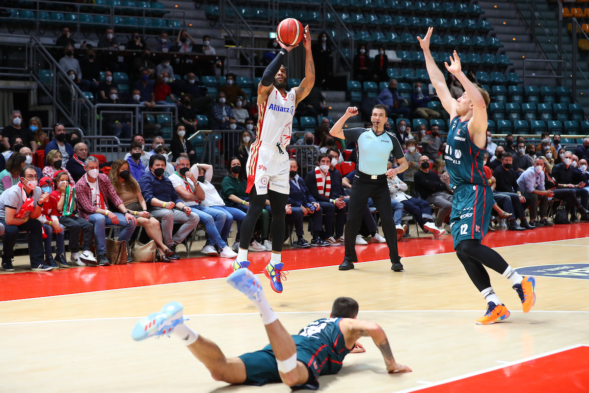 Trieste, nel blitz di Reggio Emilia Adrian Banks ritocca i propri "high ...