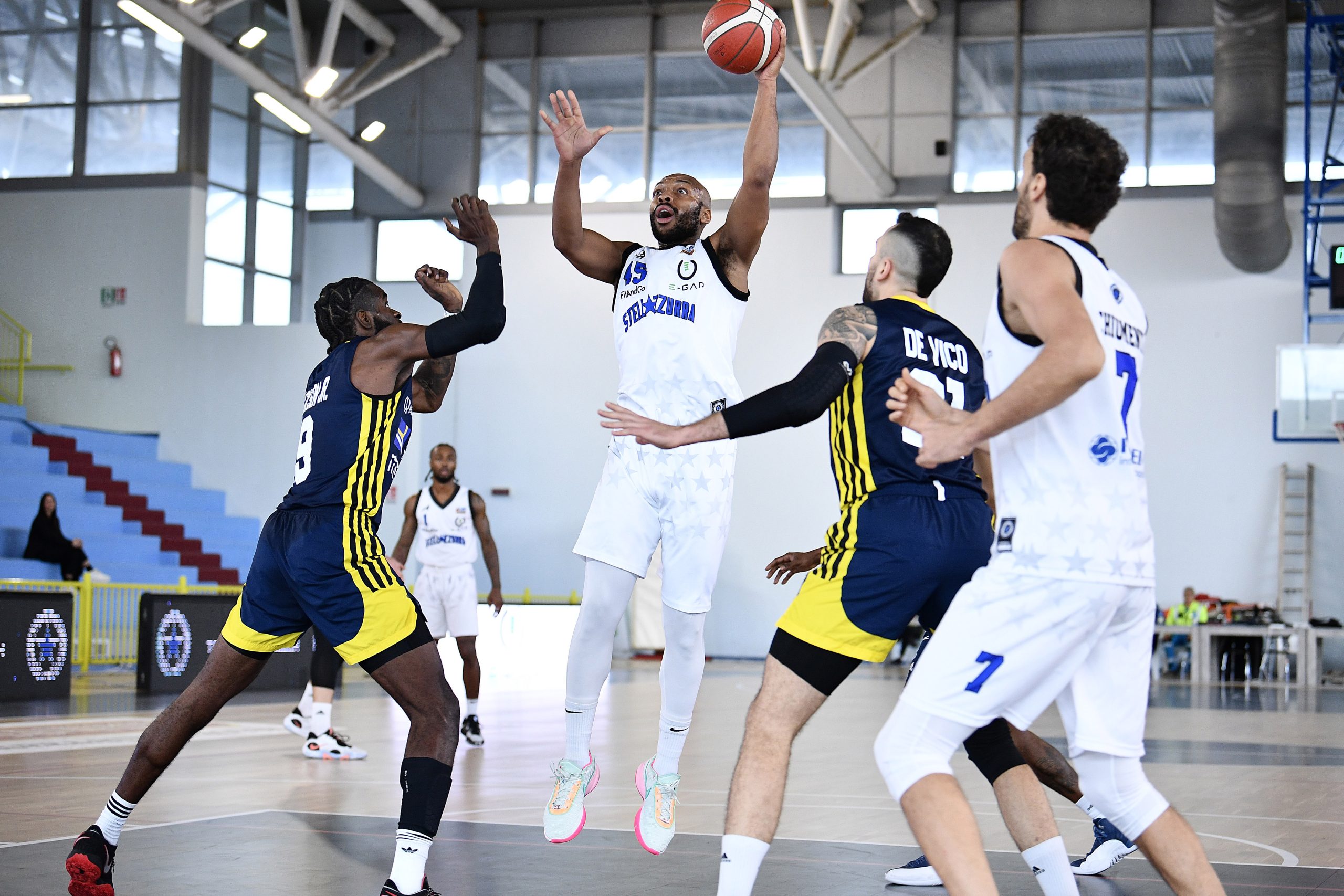 BM ON A2/ Torino trascinata da De Vico supera la Stella Azzurra ...