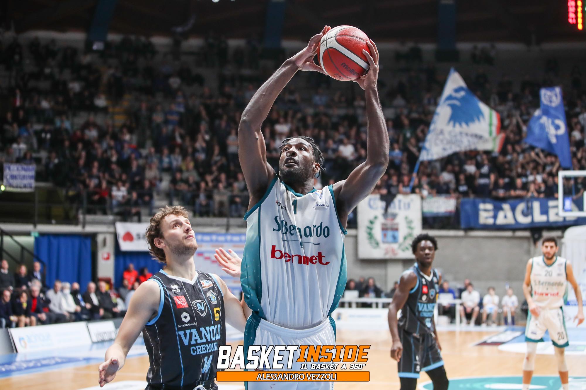 FOCUS BM/A2 EMOTICON: EPISODIO XVI. CANTÙ VINCE E SCAPPA VIA, PISTOIA ...