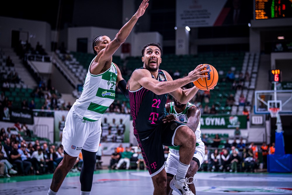 BM DA BASKETBALL CHAMPIONS LEAGUE/ Bonn batte Bursaspor, Cholet soffre ...