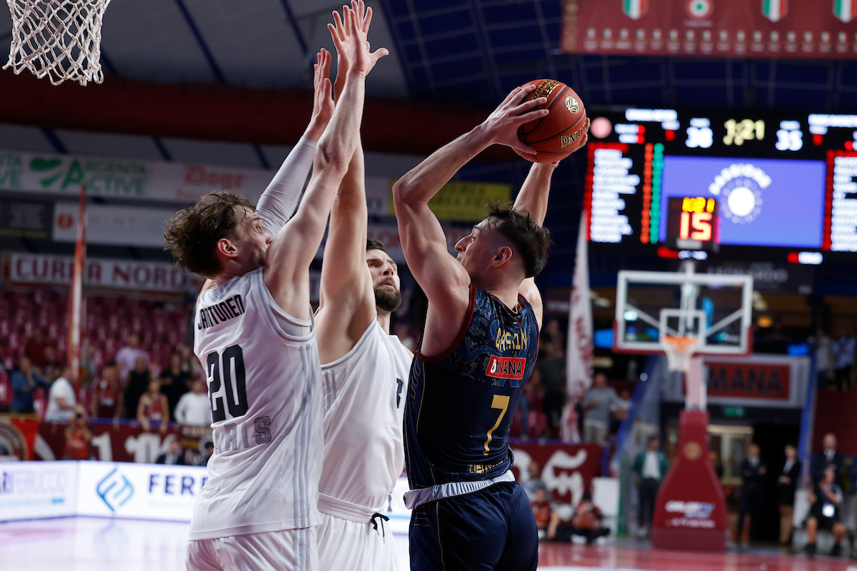 BM DA EUROCUP/PARIS ANCORA IMBATTUTO, VITTORIA ALL'OVERTIME DELL'ULM ...