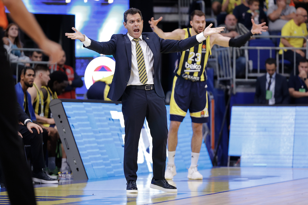 Ufficiale: Dimitris Itoudis lascia la panchina del Fenerbahce - Basket ...