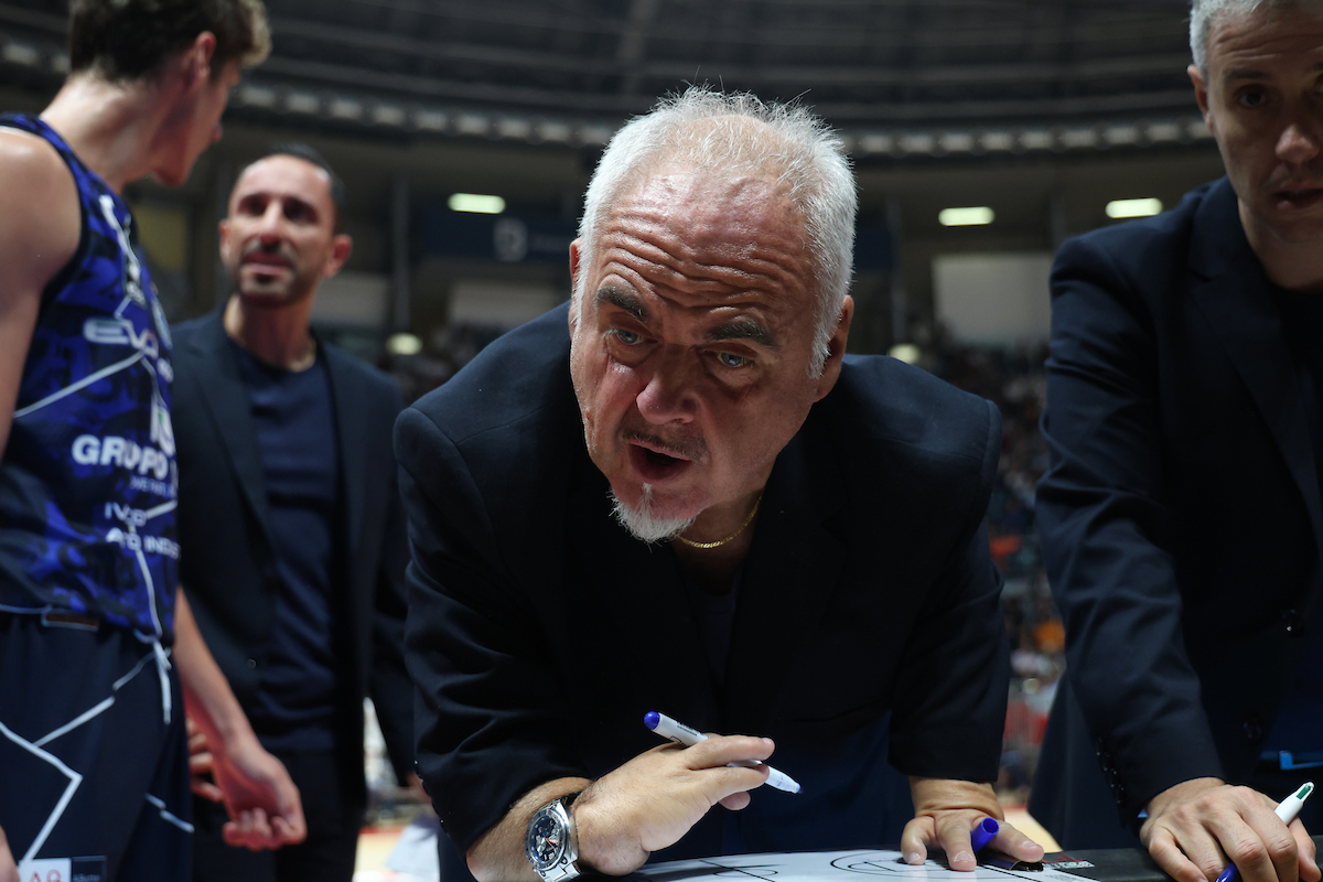 Orzinuovi, Franco Ciani torna in panchina al posto di Simone Bianchi ...